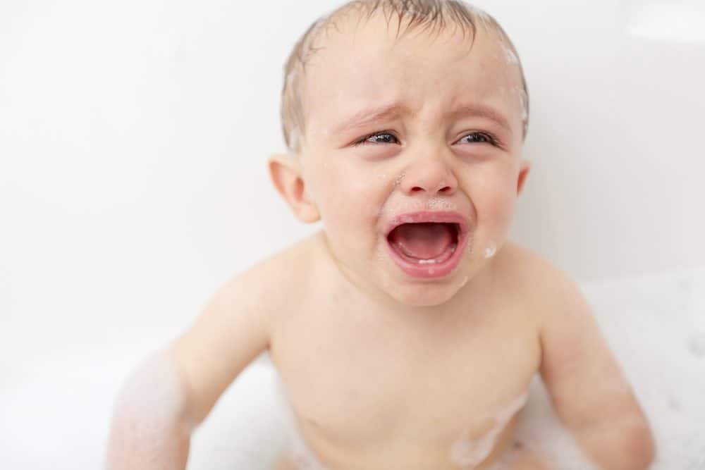 Overcoming Baby Bath Time Fears | Alpha Mom