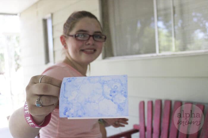 Kids Crafts Bubble Fish Art for Summer | Alpha Mom